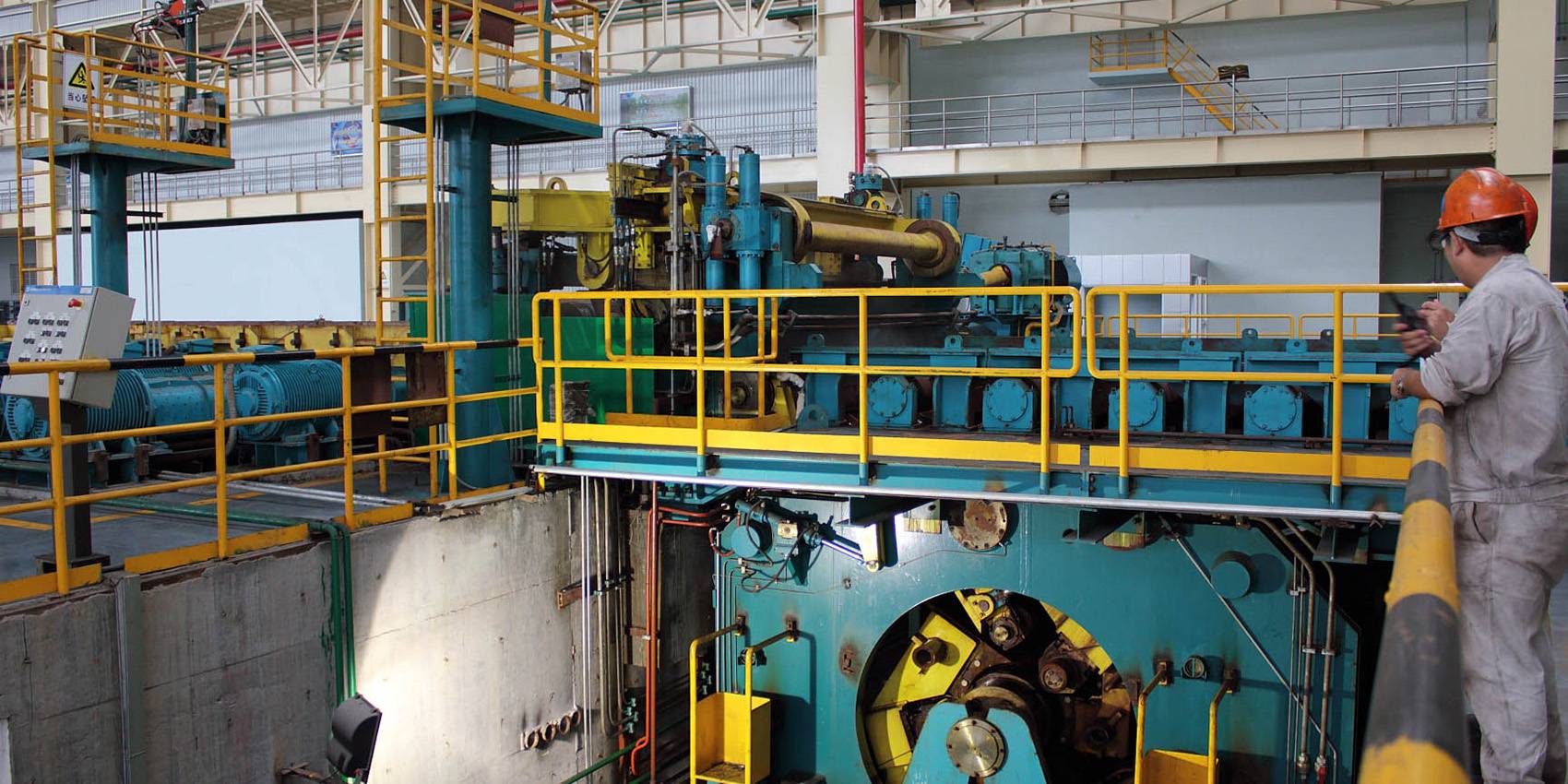 Technological packages › Flat › POWERFUL DOWNCOILER ‹ Danieli